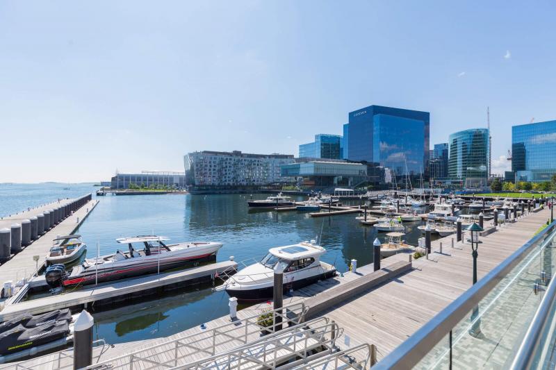 Fan Pier Marina | Ocean Havens